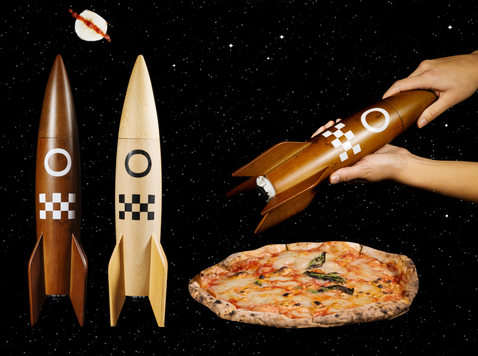 Rocket Salt & Pepper Mill : Large retro spaceship kitchen grinders.
