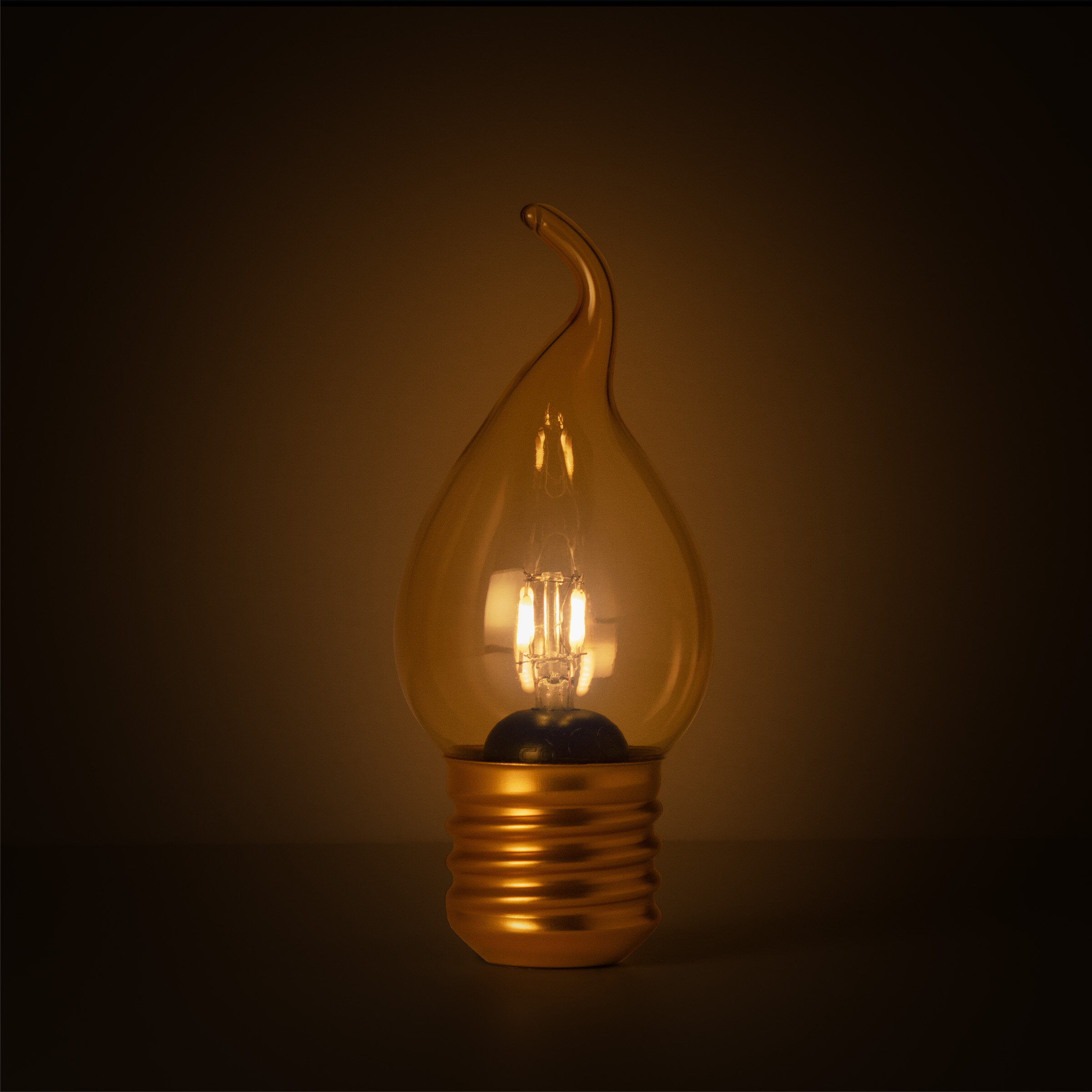 Cordless Candle Lightbulb : Kitch, flickering effect, rechargeable.