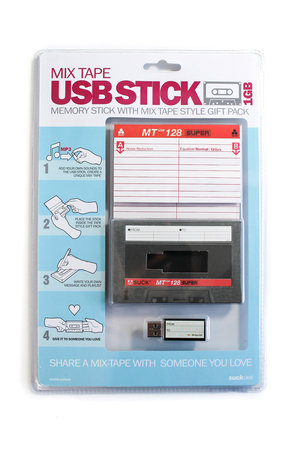 Mix Tape USB Stick : Give the gift of great music on a mixtape.