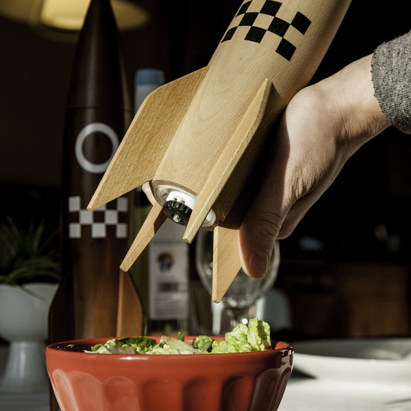 Rocket Salt & Pepper Mill : Large retro spaceship kitchen grinders.